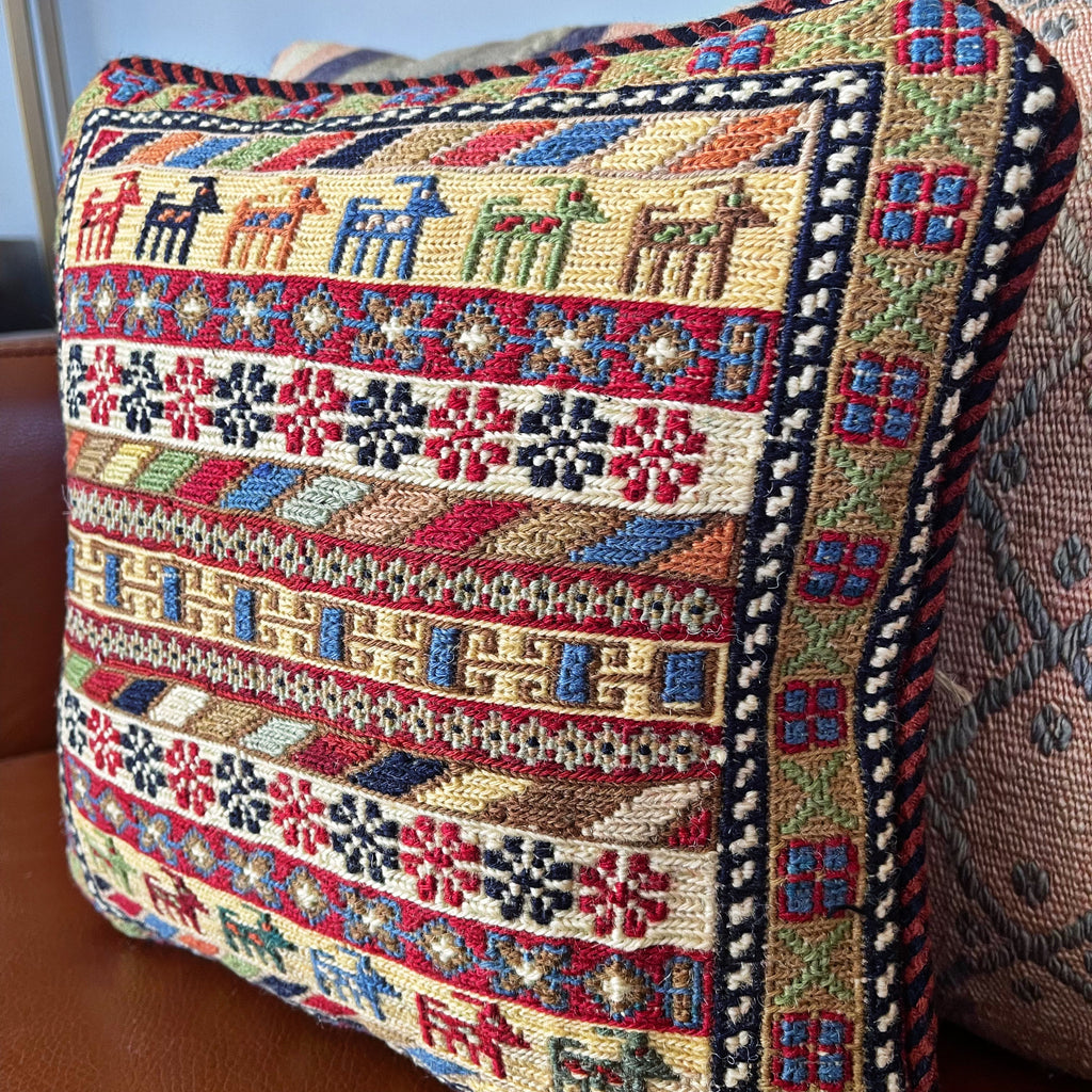 DASHT-E-MOGHAN KILIM PILLOW 10x10 (PIL.158) – Vespucci Rugs
